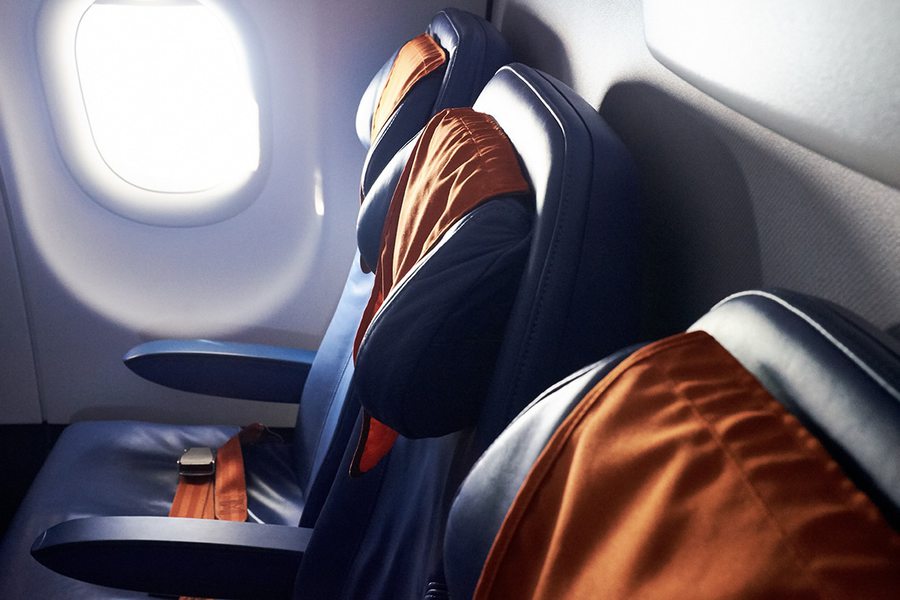 The FAA may be required to specify minimum seat sizes for airlines flying within the U.S.